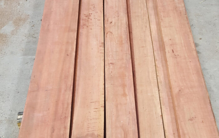 Redheart Lumber – Hearne Hardwoods