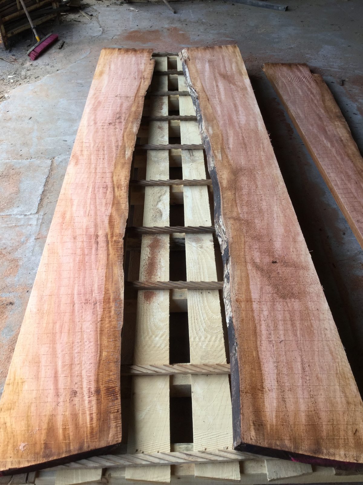 Sinker Mahogany Lumber – Hearne Hardwoods